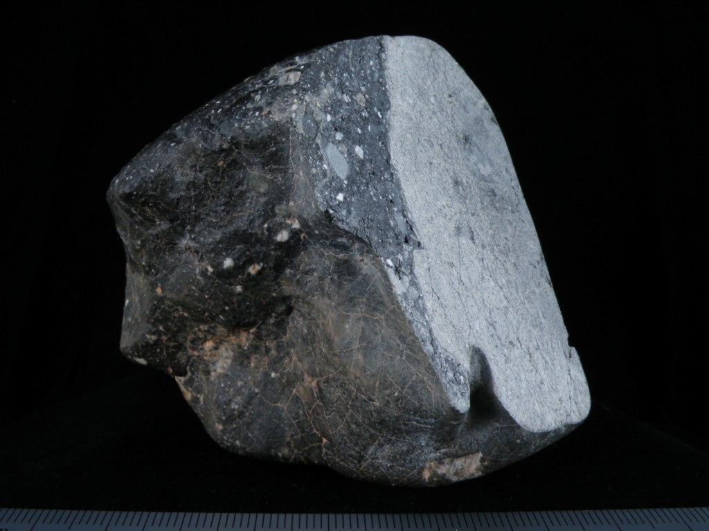 NWA 7022, Lunar feldspathic breccia - Meteorite Gallery