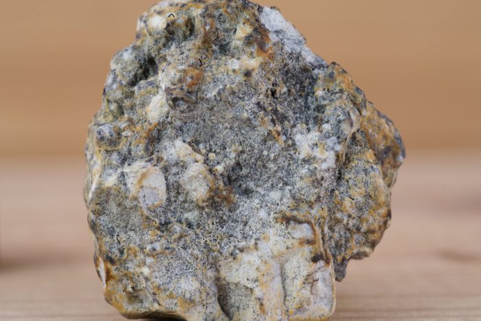 Tiglit, aubrite - Meteorite Gallery